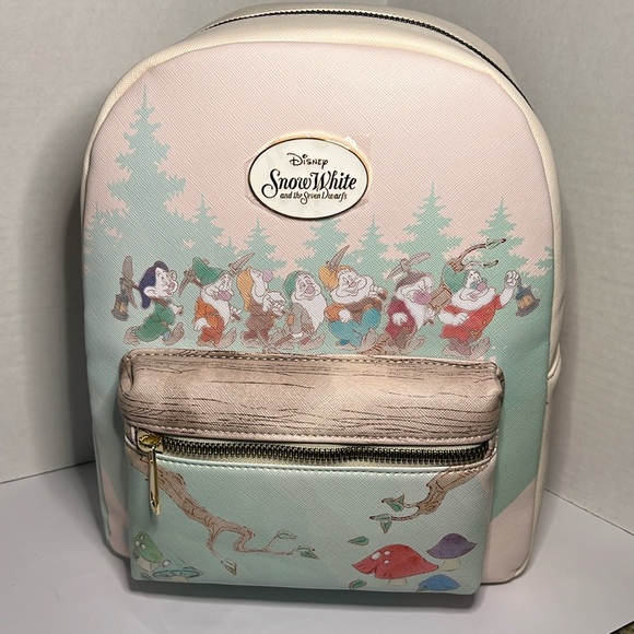 Disney | Bags | New Snow White And The Seven Dwarfs Working Dwarfs Mini ...